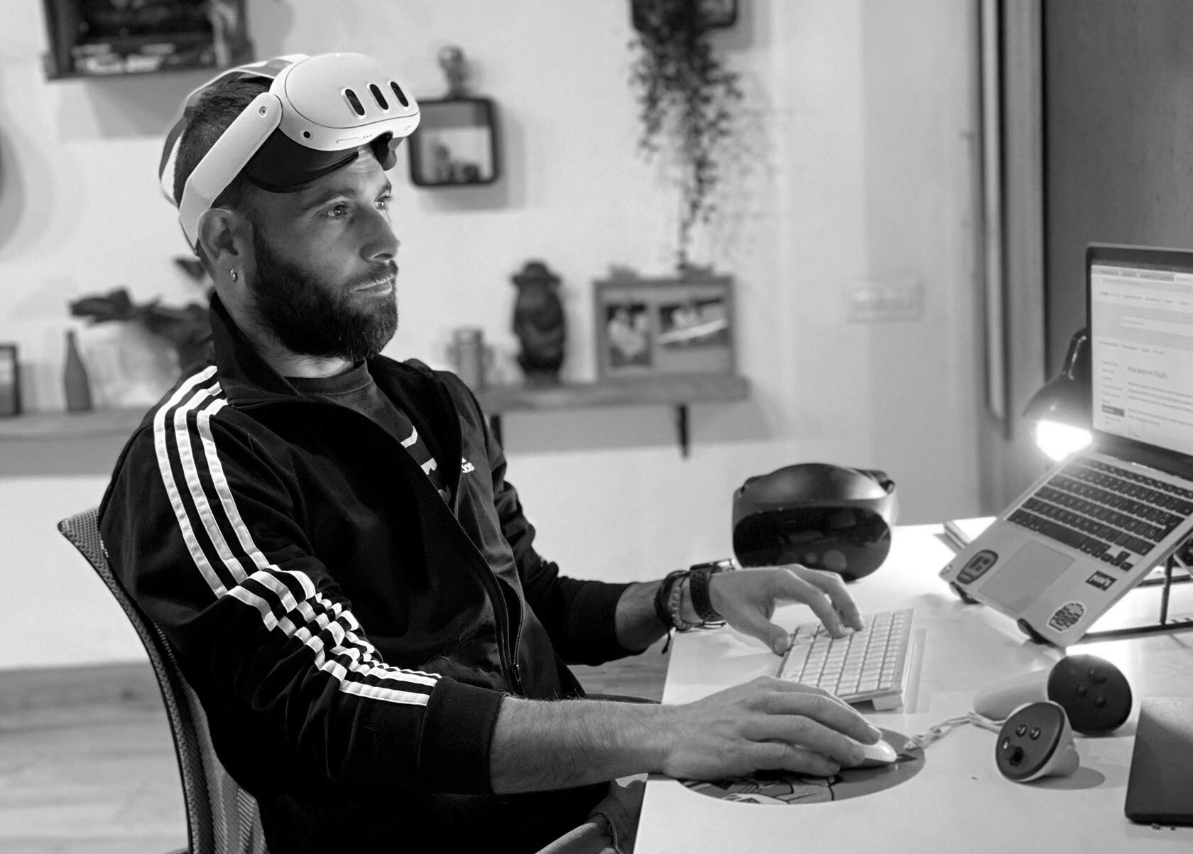 Senior Product Designer & Immersive Design Consultant